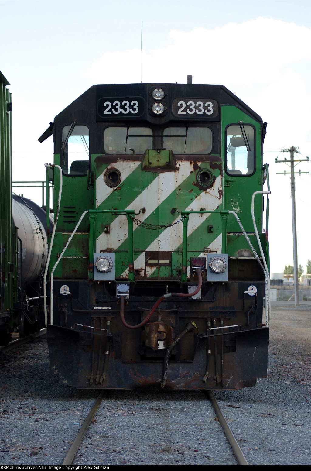 BNSF 2333 West Head-On